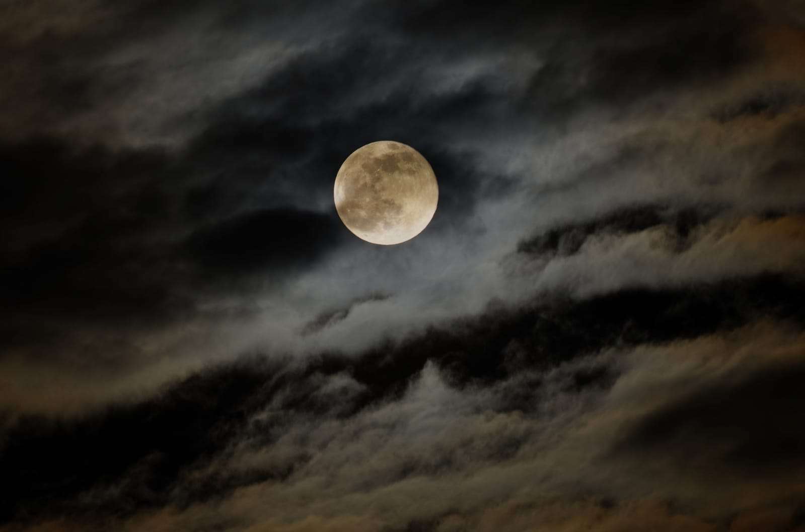 Full Worm Moon – 7th March 2023 by Jim Burchell & Honor Wheeler ...