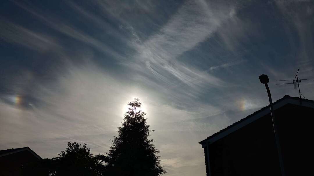 Sundogs & 22-degree Halo by Jim Burchell – Crayford Manor House ...
