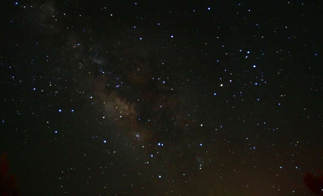 Teapot & Scorpius by Richard Bohner – USA – Crayford Manor House ...